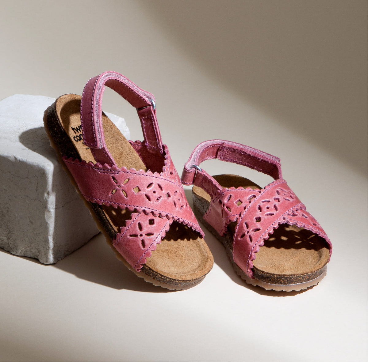 PèPè Children Shoes | Fino al 60% di Sconto sui Migliori Stili per Bambini